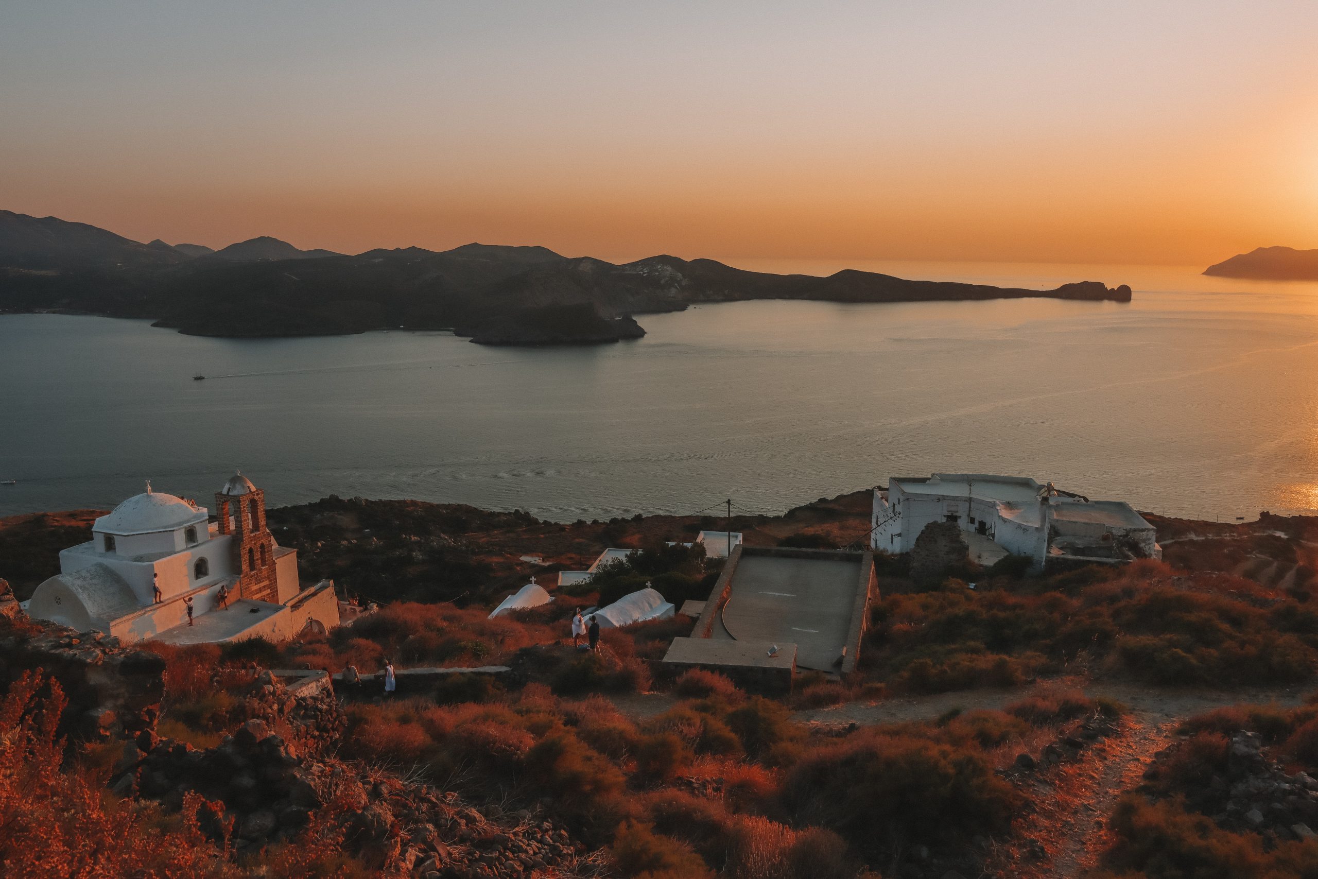 Your ultimate list of things to do in Milos - The Teachers Who Travel